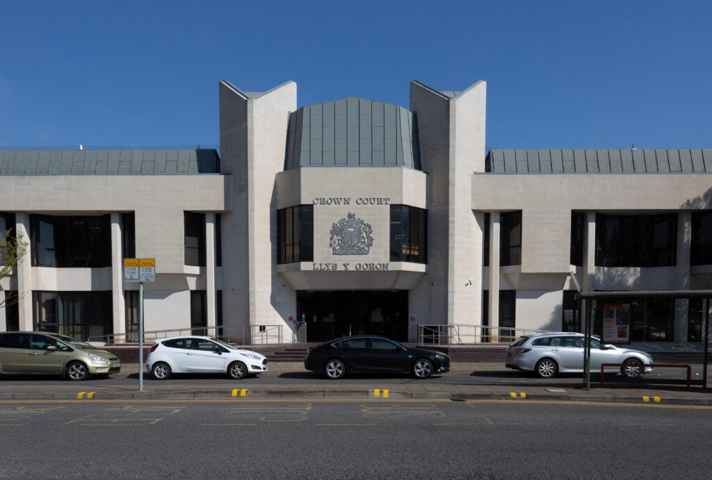 ‘The General’ caught with £16,000 drug stash at Risca home - Wales Updates